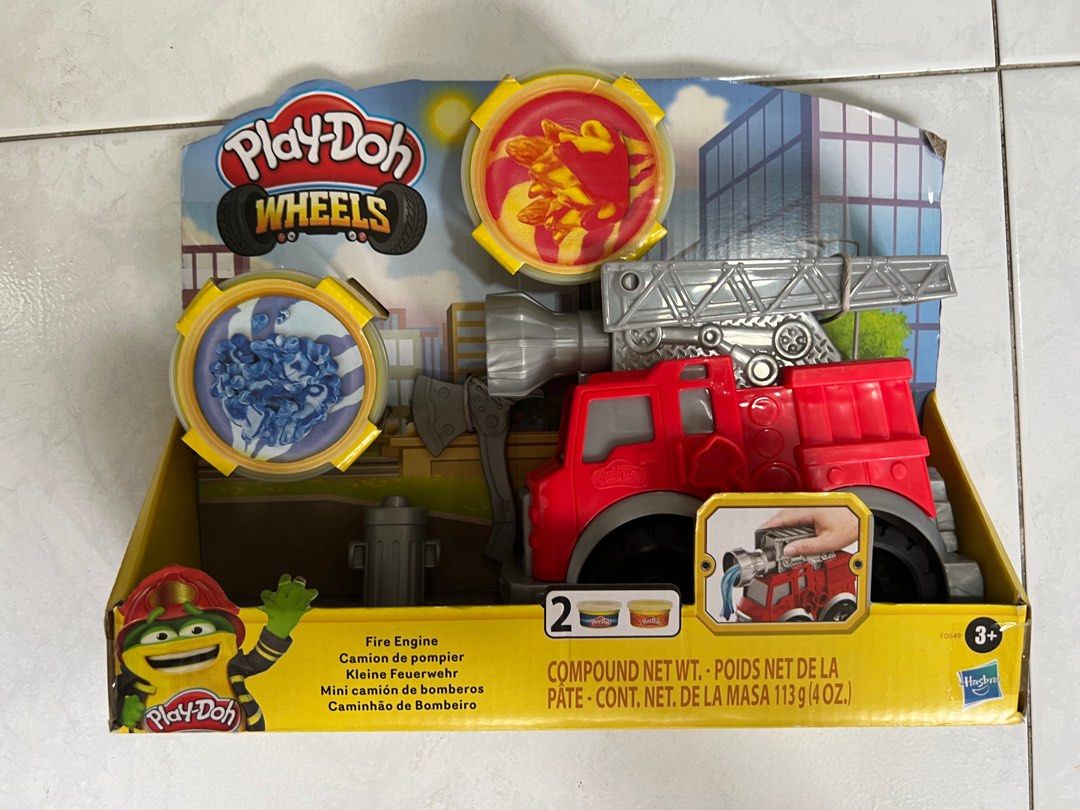 Play-Doh Wheels Fire Engine Playset with 2 Non-Toxic Modeling Compound ...