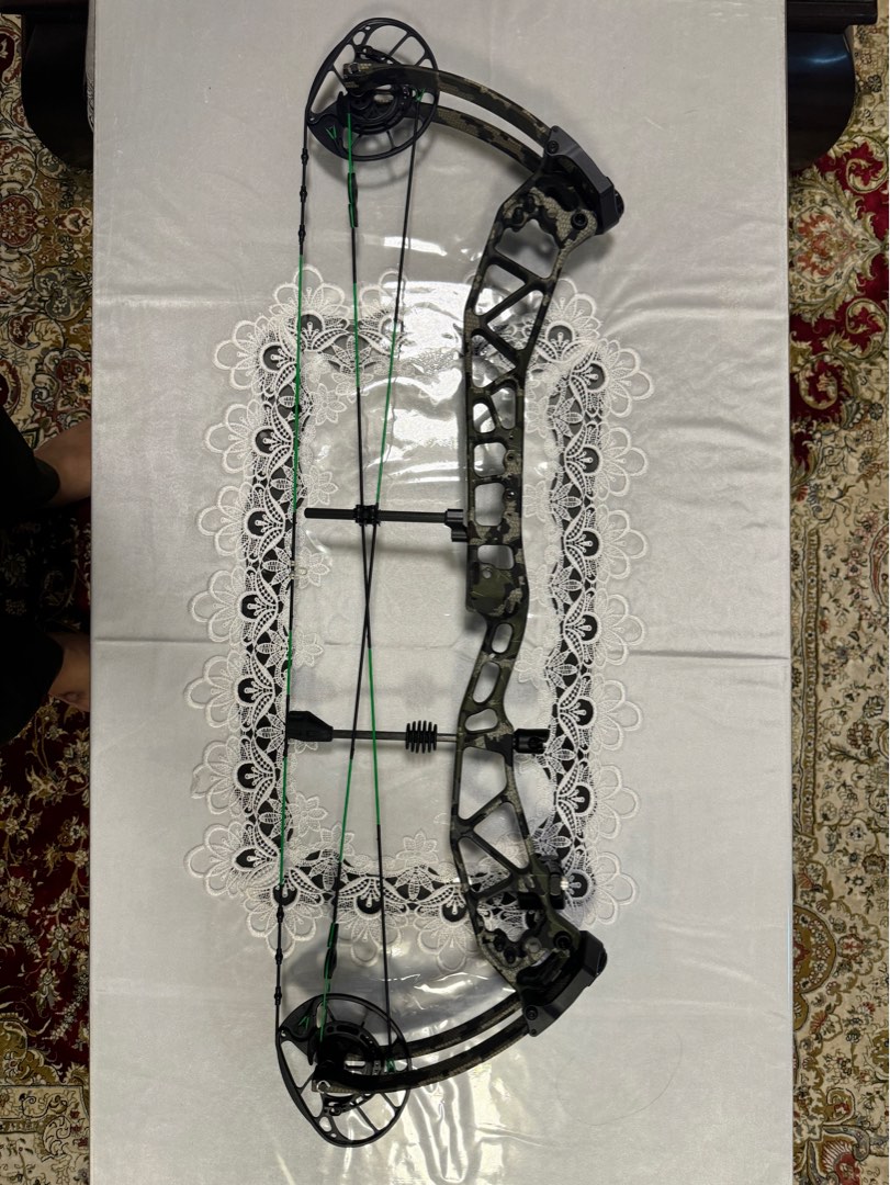 PSE Evo EVL 34 Archery Compound Bow, Sports Equipment, Other Sports Equipment and Supplies on ...