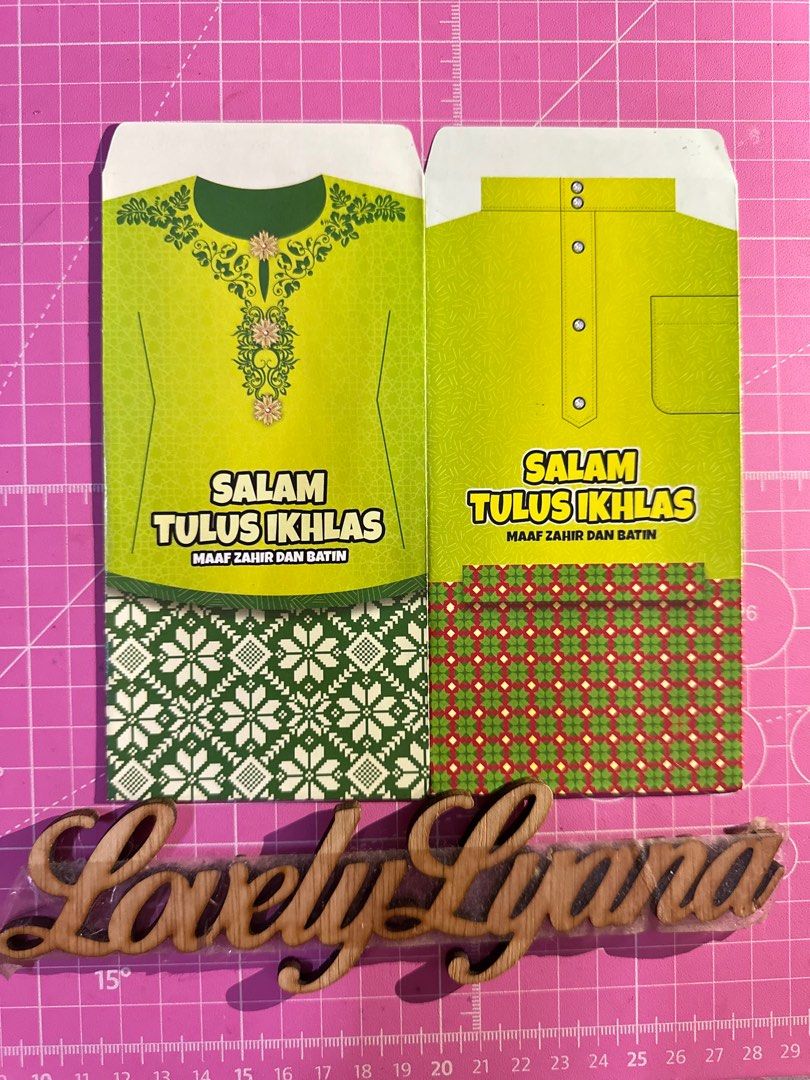 Sampul Raya Tema Baju, Hobbies & Toys, Collectibles & Memorabilia ...