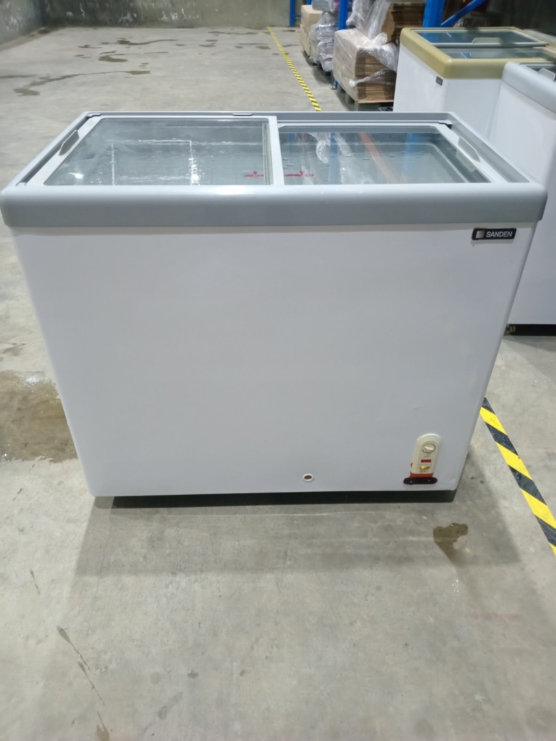 Sanden Chest Type Freezer 8 cu. ft., TV & Home Appliances, Kitchen ...