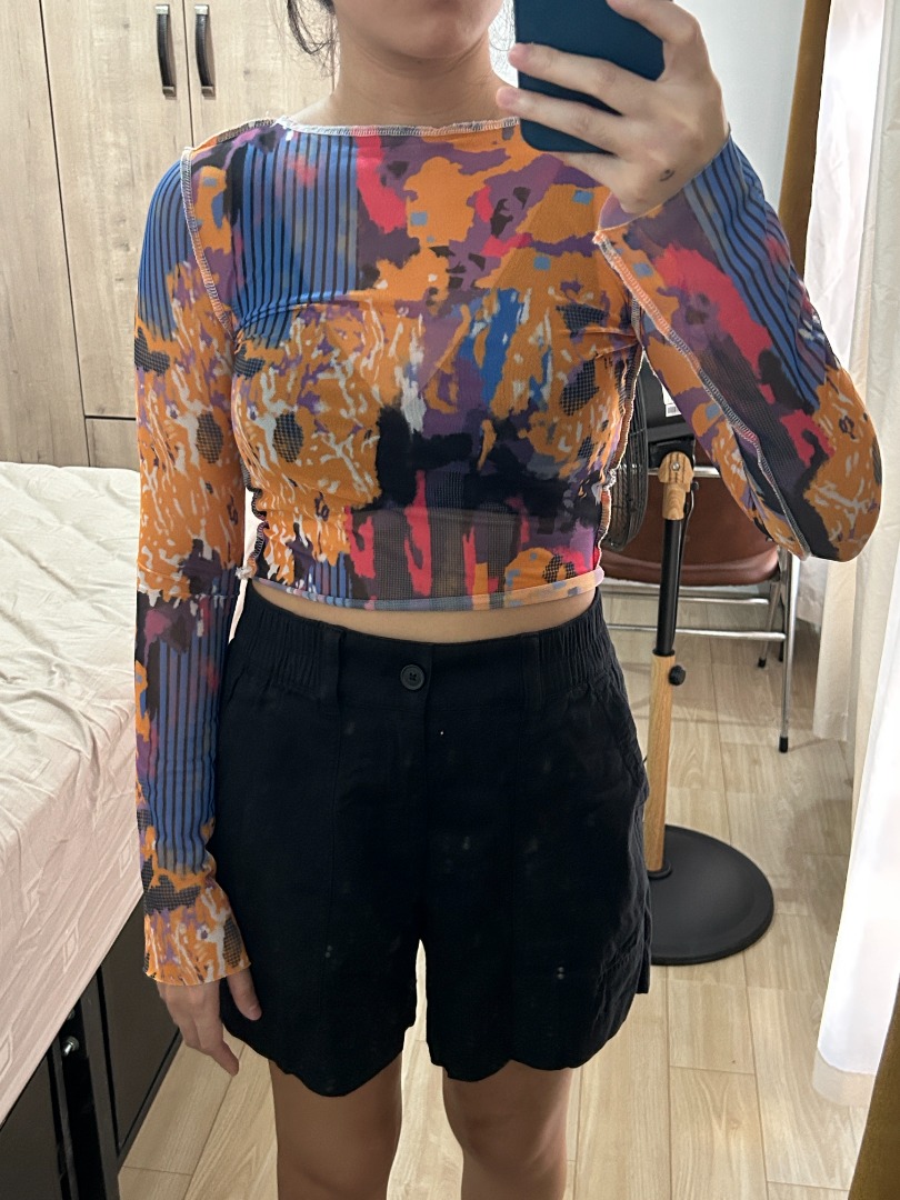 Sheer cropped top, Women's Fashion, Tops, Longsleeves on Carousell
