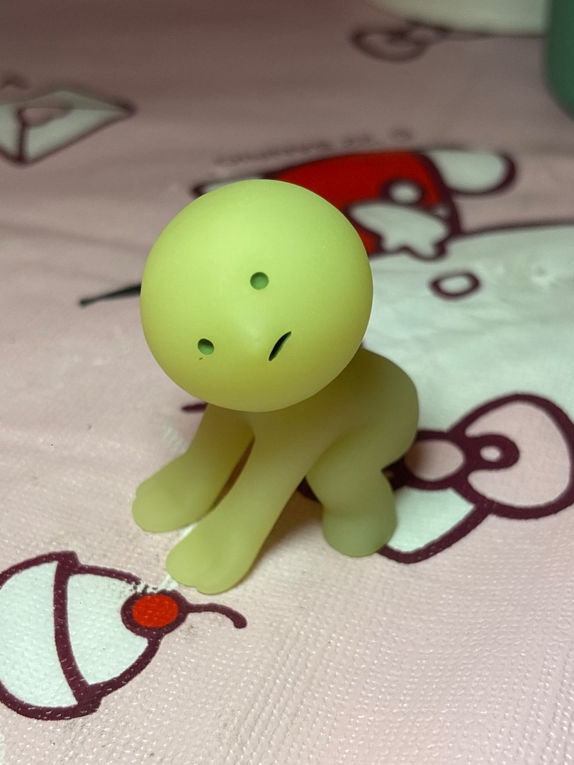 Smiski Lifting, Hobbies & Toys, Toys & Games on Carousell