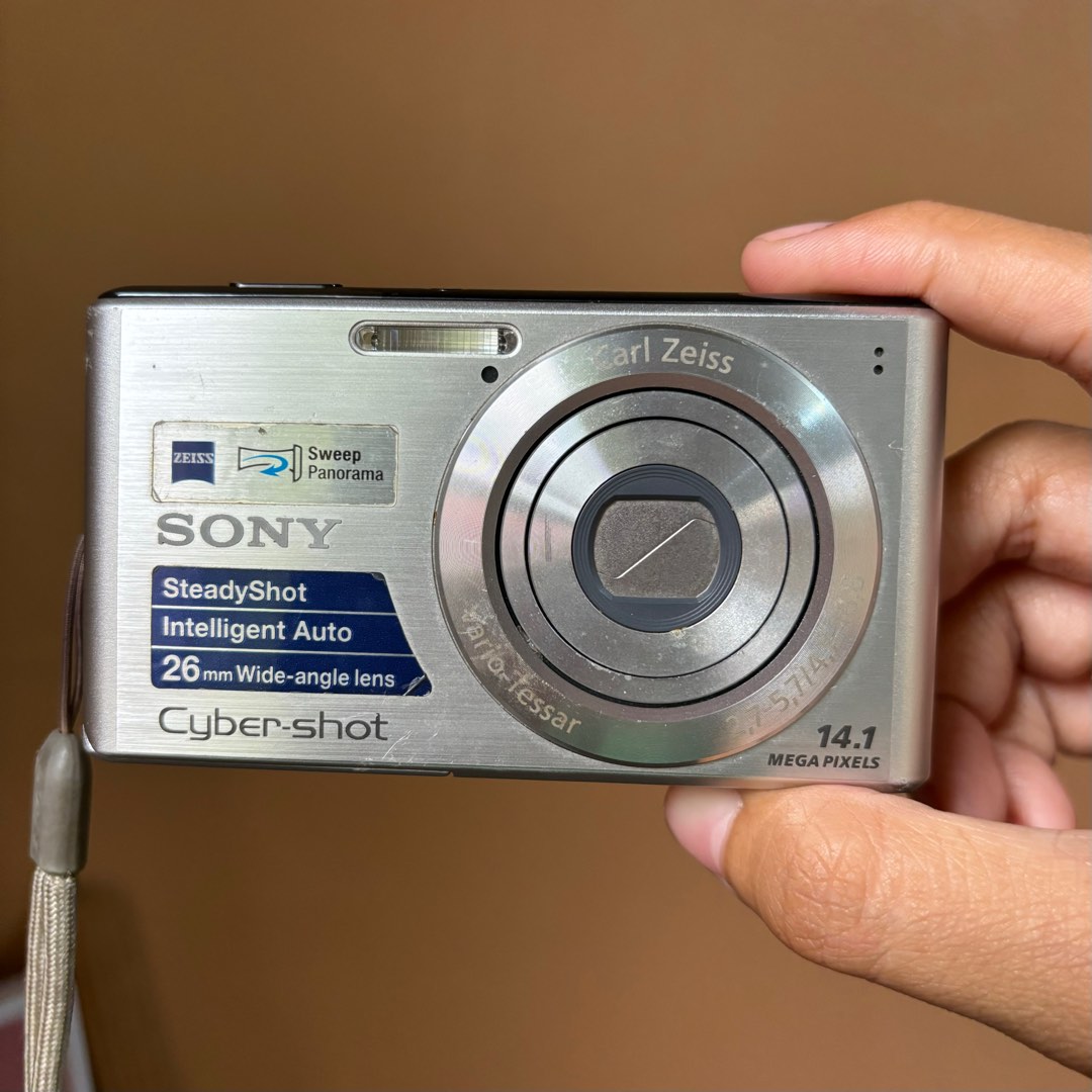Sony Cybershot DSC-W530 Digicam, Photography, Cameras on Carousell