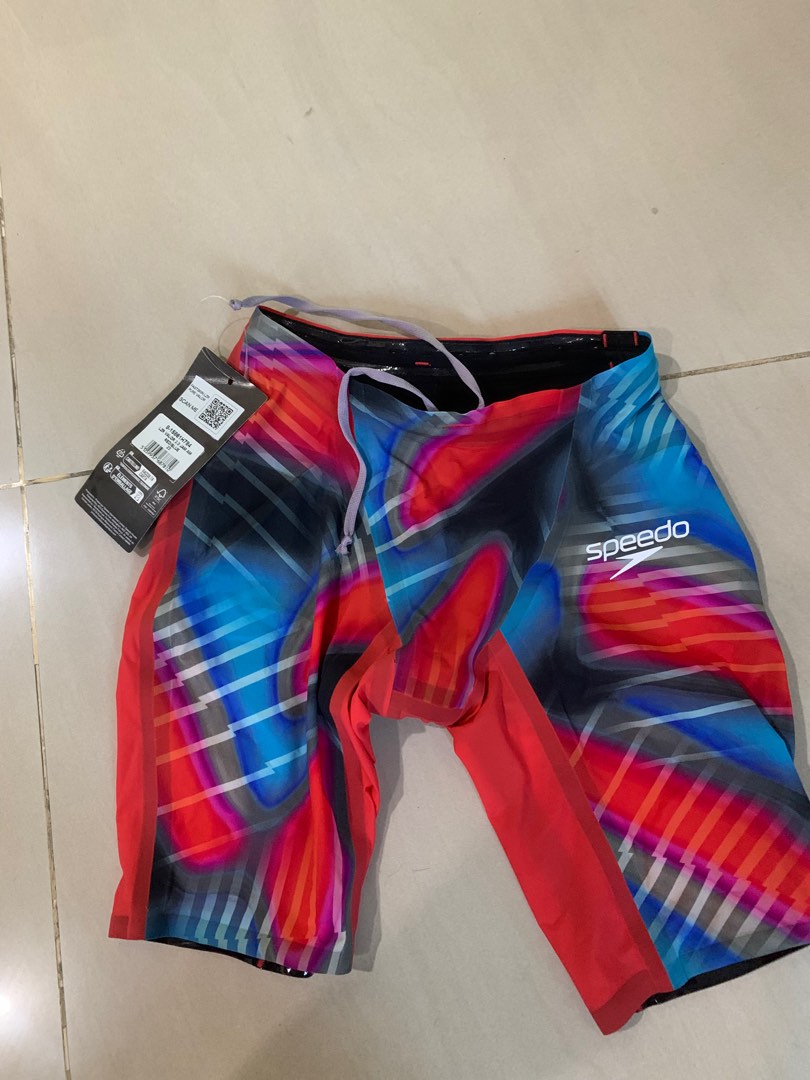 Speedo fast skin LZR Valor 2.0 red/blue, Sports Equipment, Other Sports ...