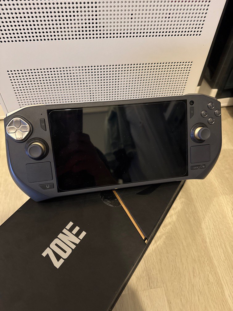 Zotac zone handheld gaming, 電腦＆科技, 手提電腦 - Carousell