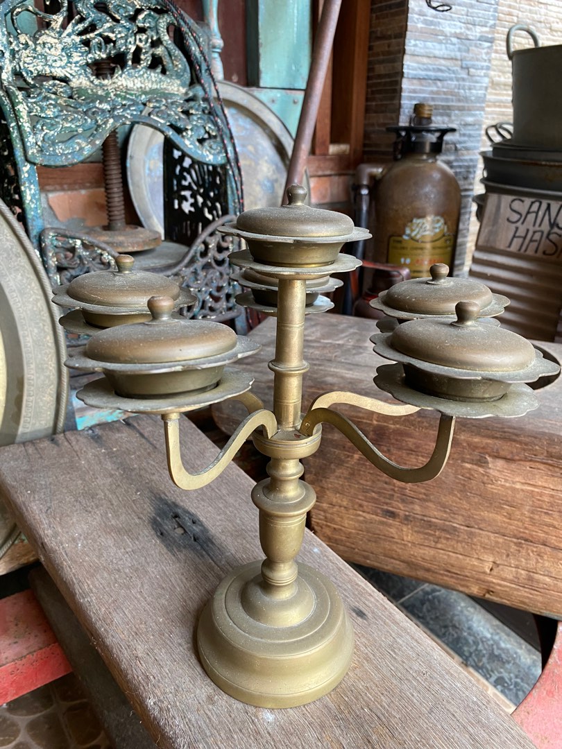 Bekas Bunga Rampai Tembaga Antik, Hobbies & Toys, Collectibles ...