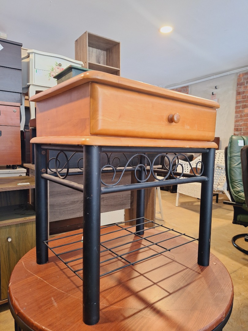 Classic Solid Rubberwood Black Steel Based Bedside Table | Meja Sisi ...