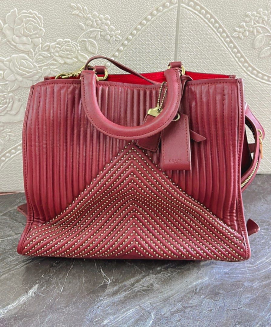coach rogue with quilting, Fesyen Wanita, Tas & Dompet di Carousell
