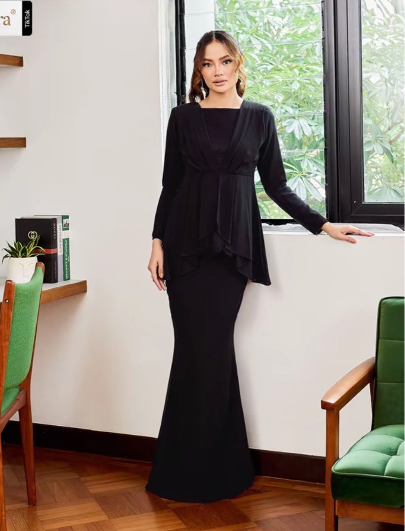 Deenara, Women's Fashion, Muslimah Fashion, Baju Kurung & sets on Carousell