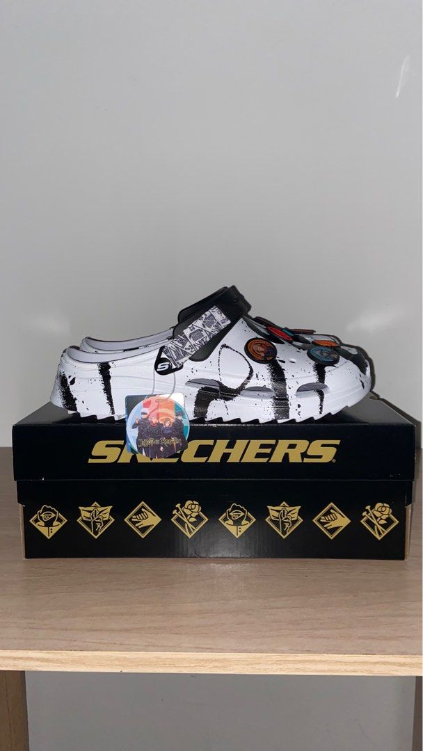Jujutsu Kaisen x Skechers Crocs Limited Edition - Brand New, Men's ...