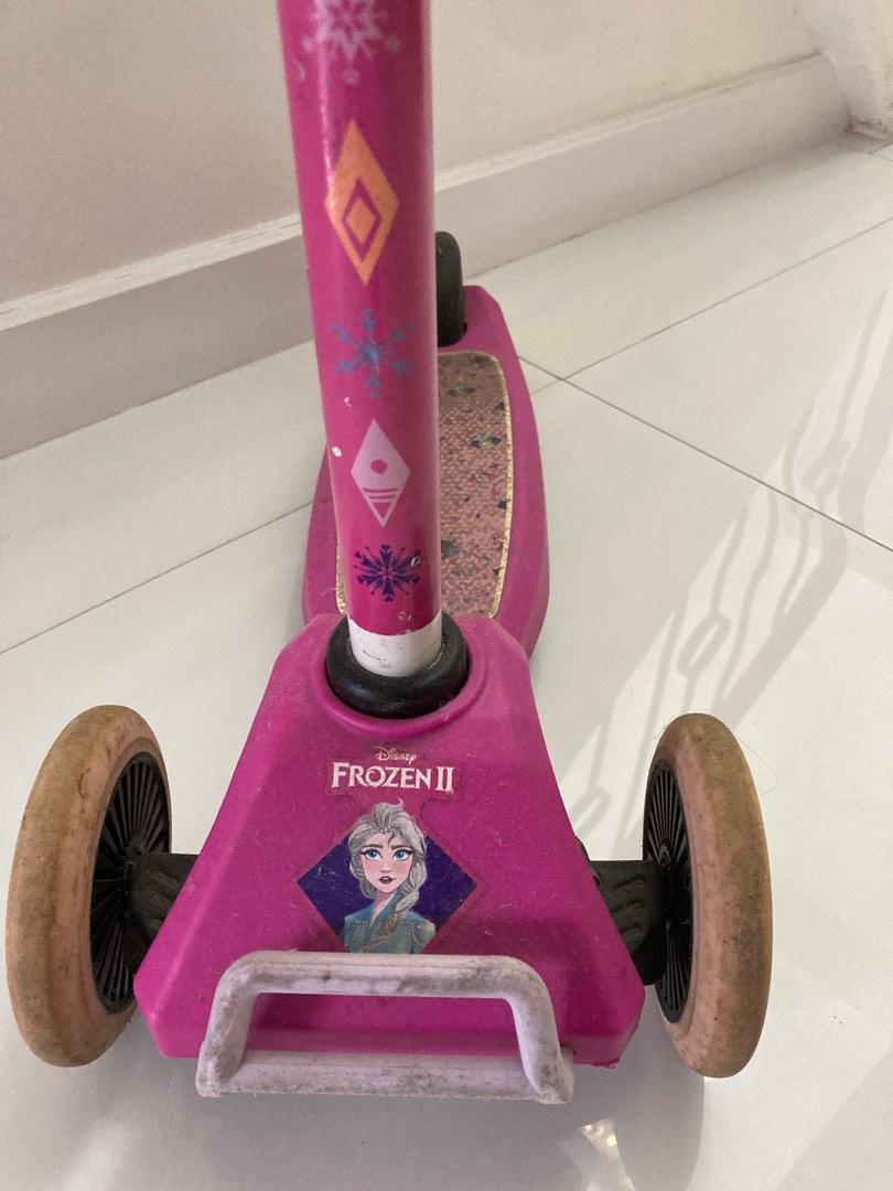 Kids scooter, Elsa frozen scooter, Hobbies & Toys, Toys & Games on ...