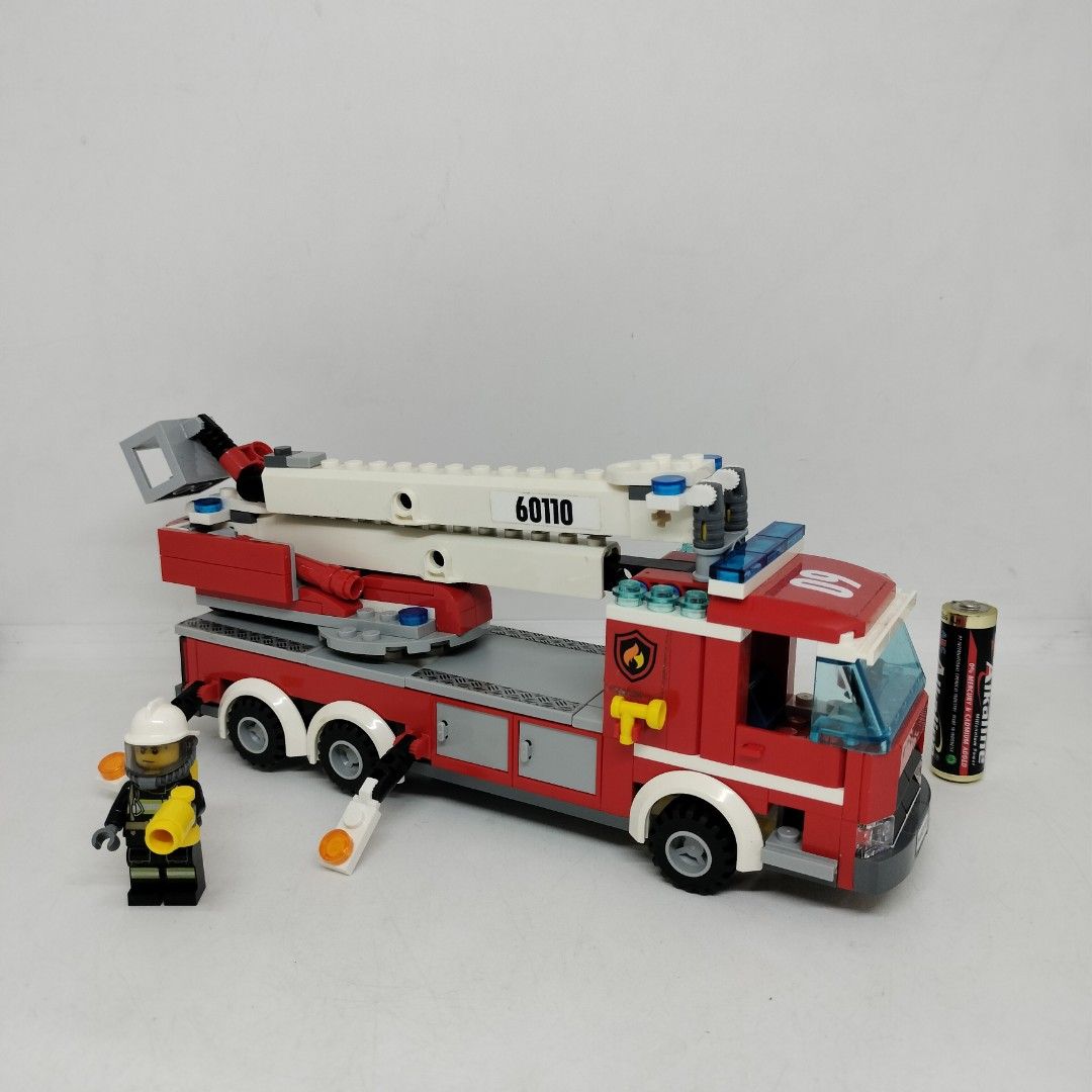 Lego Ori City 60110 Fire Truck saja Sesuai Foto, Toys & Collectibles ...