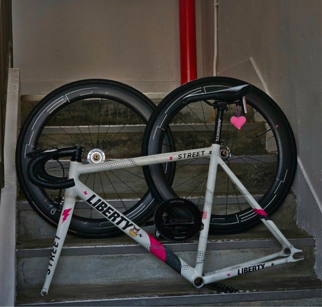 liberty street v2 fixie frameset, Sports Equipment, Bicycles & Parts ...