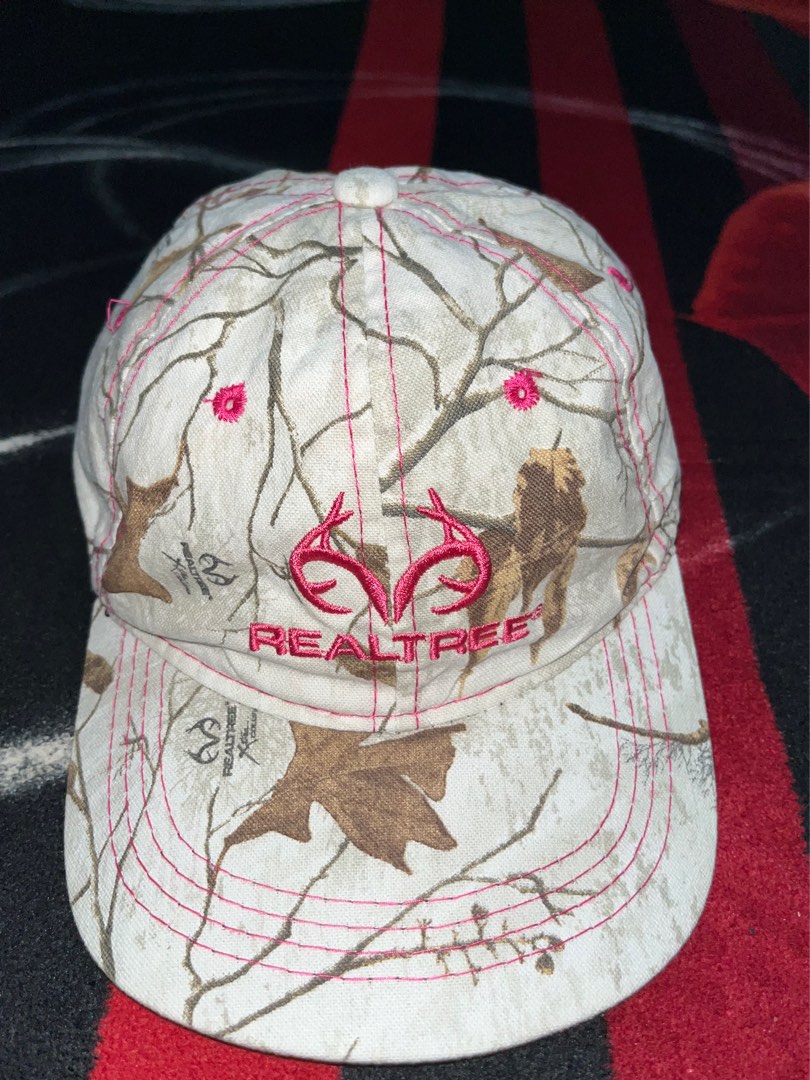 REALTREE CAP, Men's Fashion, Watches & Accessories, Cap & Hats on Carousell