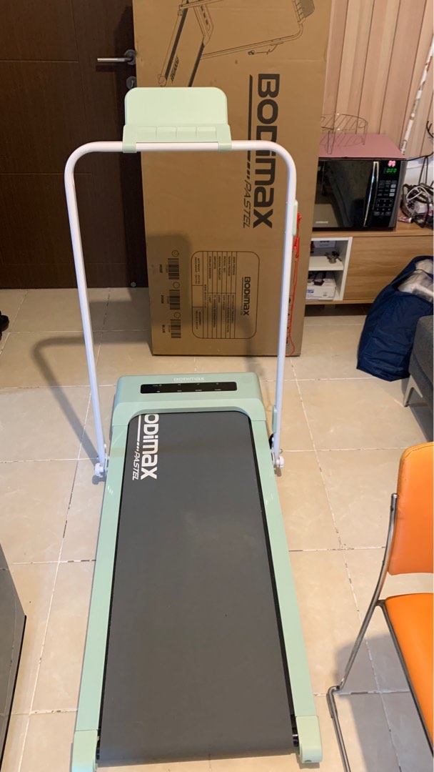 Treadmill Bodimax Pastel, Olah Raga, Perlengkapan Olahraga Lainnya di ...