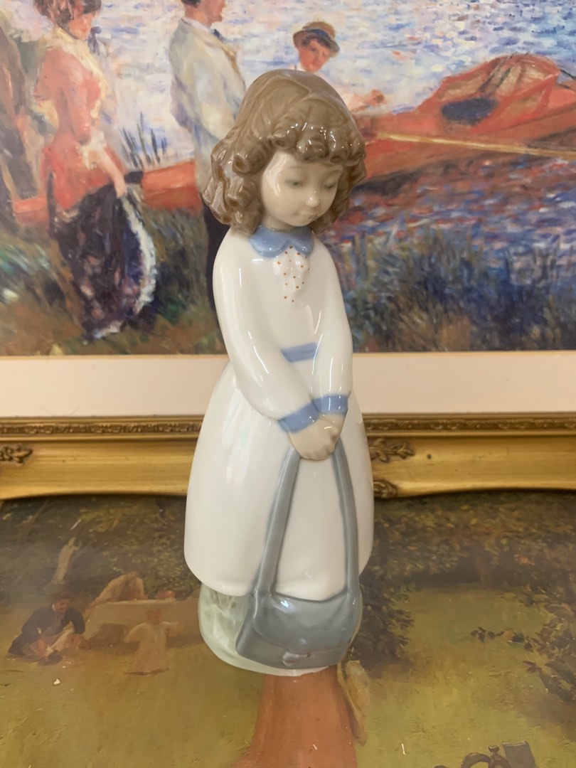 Vintage Zaphir Lladro Porcelain figurine of a girl with Girl Blue ...