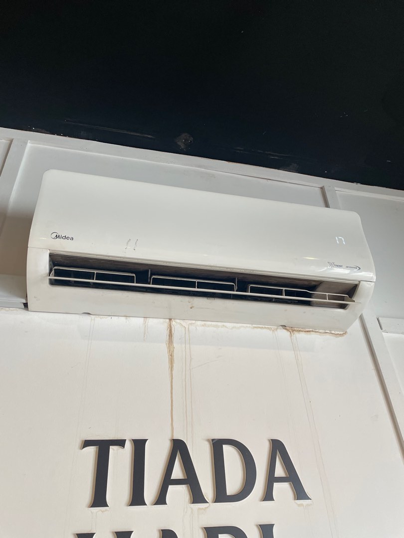 Aircond Media 2.0HP inverter, TV & Home Appliances, Air Conditioners ...