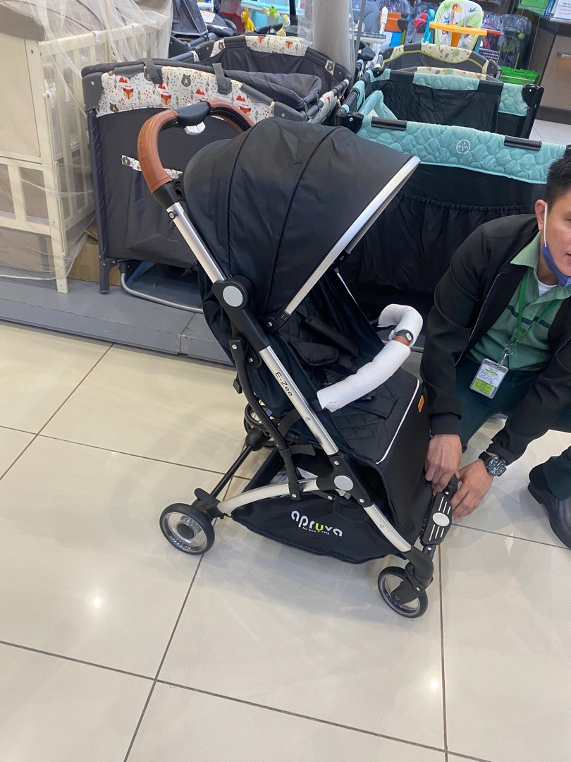 Apruva E-zee portable stroller, Babies & Kids, Going Out, Strollers on ...