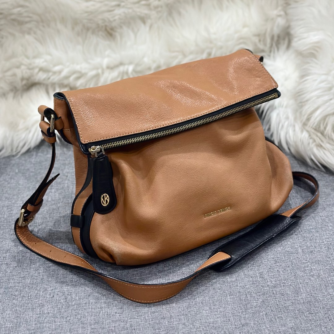 Authentic Vincis Bench Crossbody Bag, Women's Fashion, Bags & Wallets ...