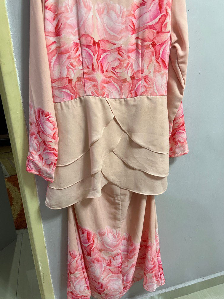 Baju kurung Primavalet, Women's Fashion, Muslimah Fashion, Baju Kurung ...