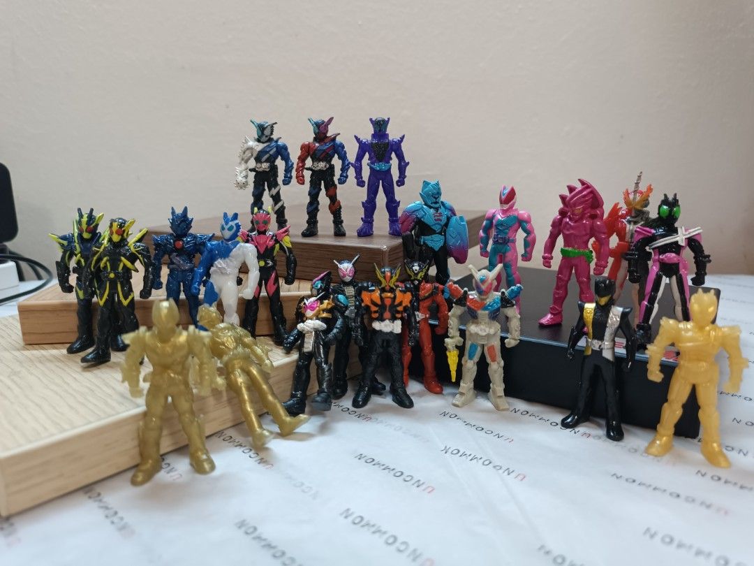 Bandai Gashapon Kamen Rider Mini Figure Zi-o Zero one 01 saber revice ...