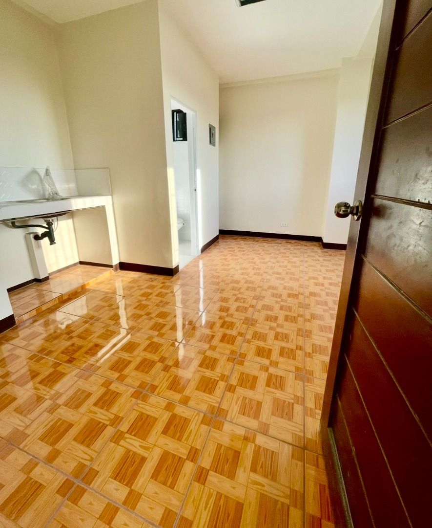 Brand New Commercial-Residential Building near Kamuning Road and EDSA ...