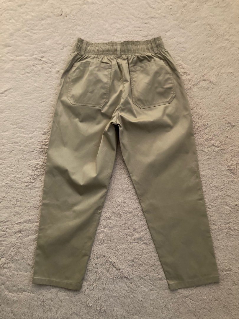 Gu chef pants easy chino uniqlo, Men's Fashion, Bottoms, Chinos on ...