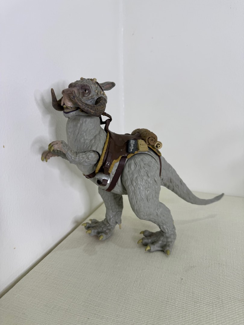 Hasbro Star Wars Vintage Collection Vehicles Luke Skywalker's Tauntaun ...
