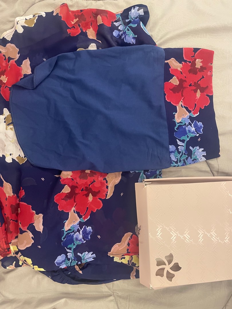 Hyat Hijab Original with box, Women's Fashion, Muslimah Fashion, Hijabs ...