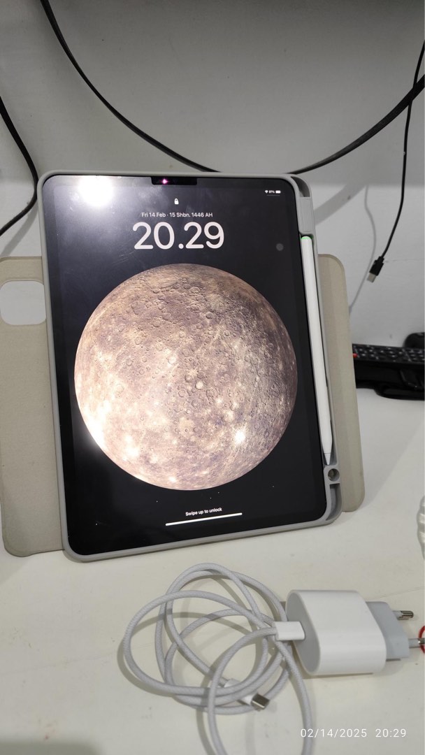 iPad Pro M2 (2022) 11 inch 128gb wifi only ex iBox space grey, Telepon Seluler & Tablet, Tablet ...