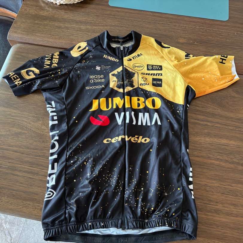 Jumbo visma cycling jersey, Women's Fashion, Activewear on Carousell