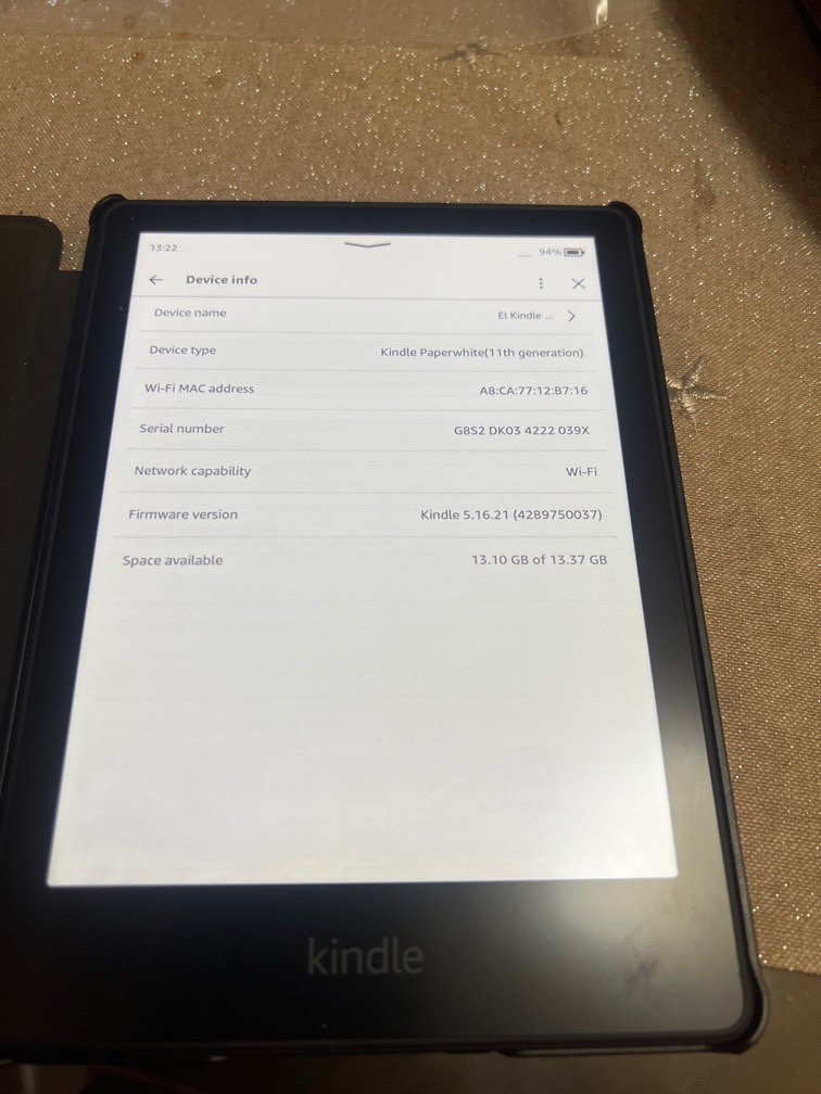 Kindle gen 5, Mobile Phones & Gadgets, E-Readers on Carousell