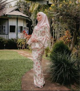 Minimalace, Women's Fashion, Muslimah Fashion, Baju Kurung & sets on ...