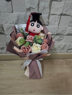 Shin Chan Graduation Bouquet, Hobbies & Toys, Stationery & Craft ...