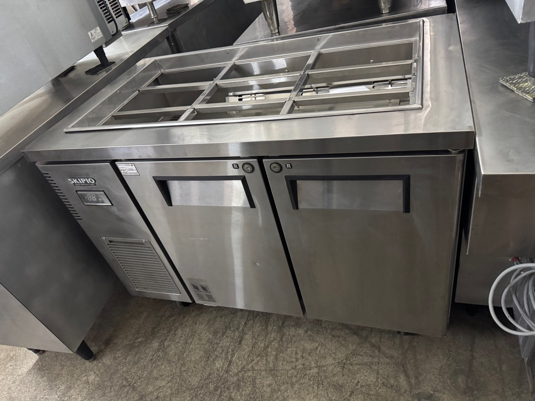 Skipio 2 Doors Counter Chiller with opening/ Salad chiller/ Open top ...