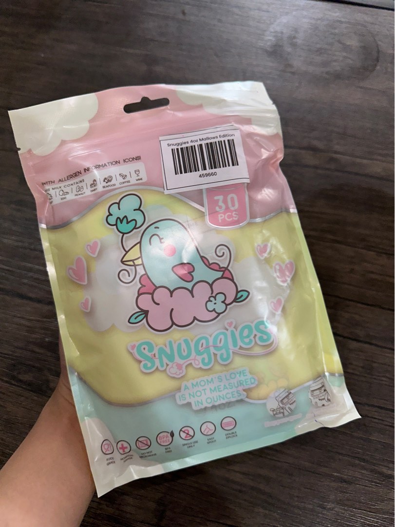 Snuggies 4oz bmilk bags with thermal sensor, Babies & Kids, Nursing ...