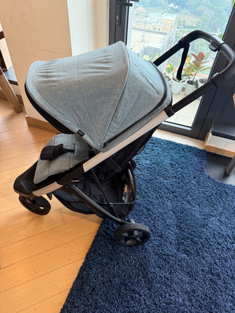 Thule Spring Stroller - City Stroller in aluminium, 兒童＆孕婦用品, 外出用品, 外出用品 ...