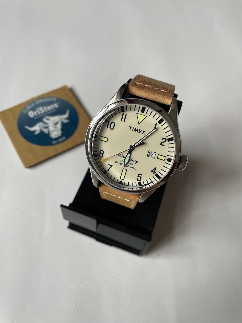 Timex Waterbury 40 mm TW2P83900, Men's Fashion, Watches & Accessories, Watches on Carousell