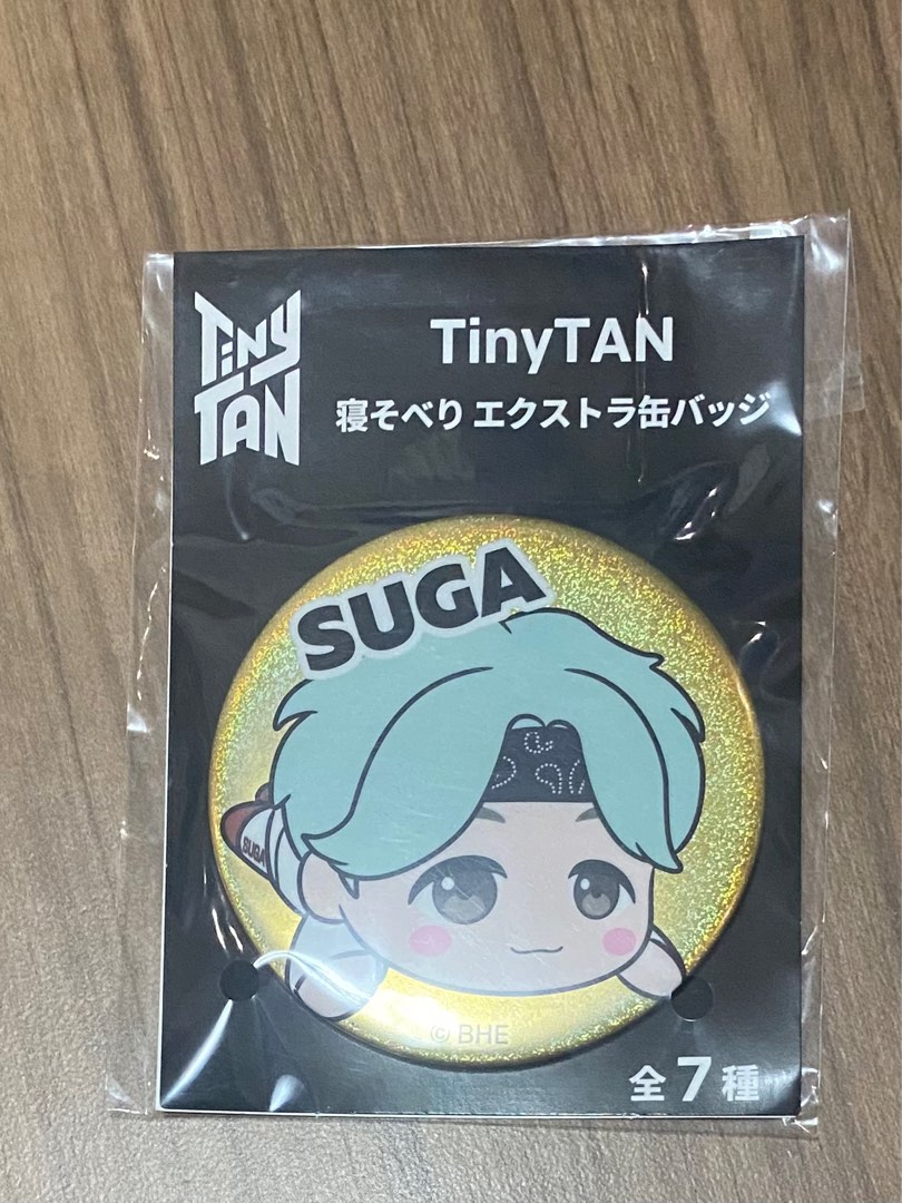 Tinytan Suga can badge mic drop, Hobbies & Toys, Memorabilia ...