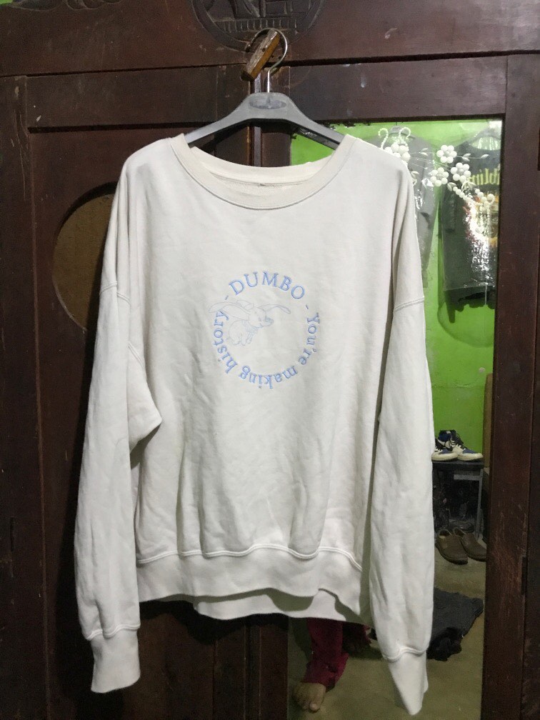 Uniqlo Disney Dumbo Sweater Cream White, Women's Fashion, Tops ...