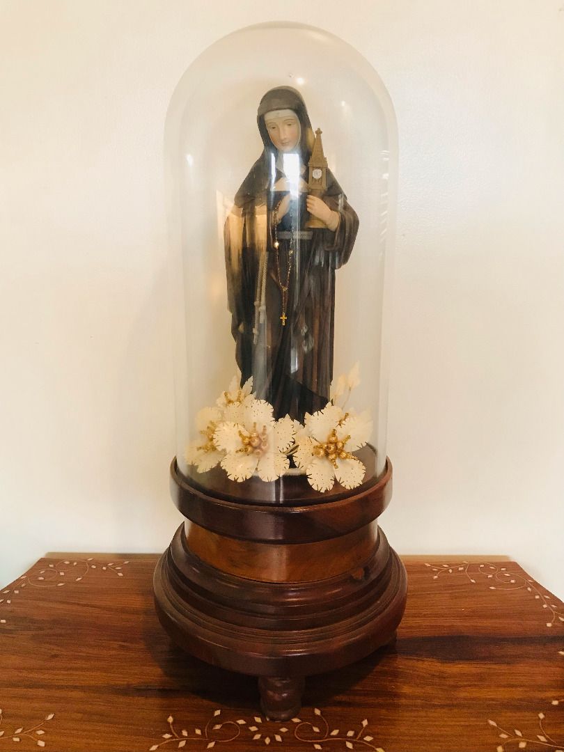 Vintage Italian Santa Clara / St. Claire Resina Image / Santo / Poon in Glass Virina with Narra ...