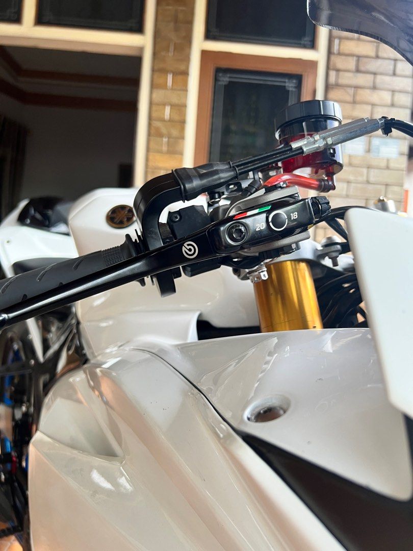 Yamaha R25 Full Modifikasi, Motor di Carousell