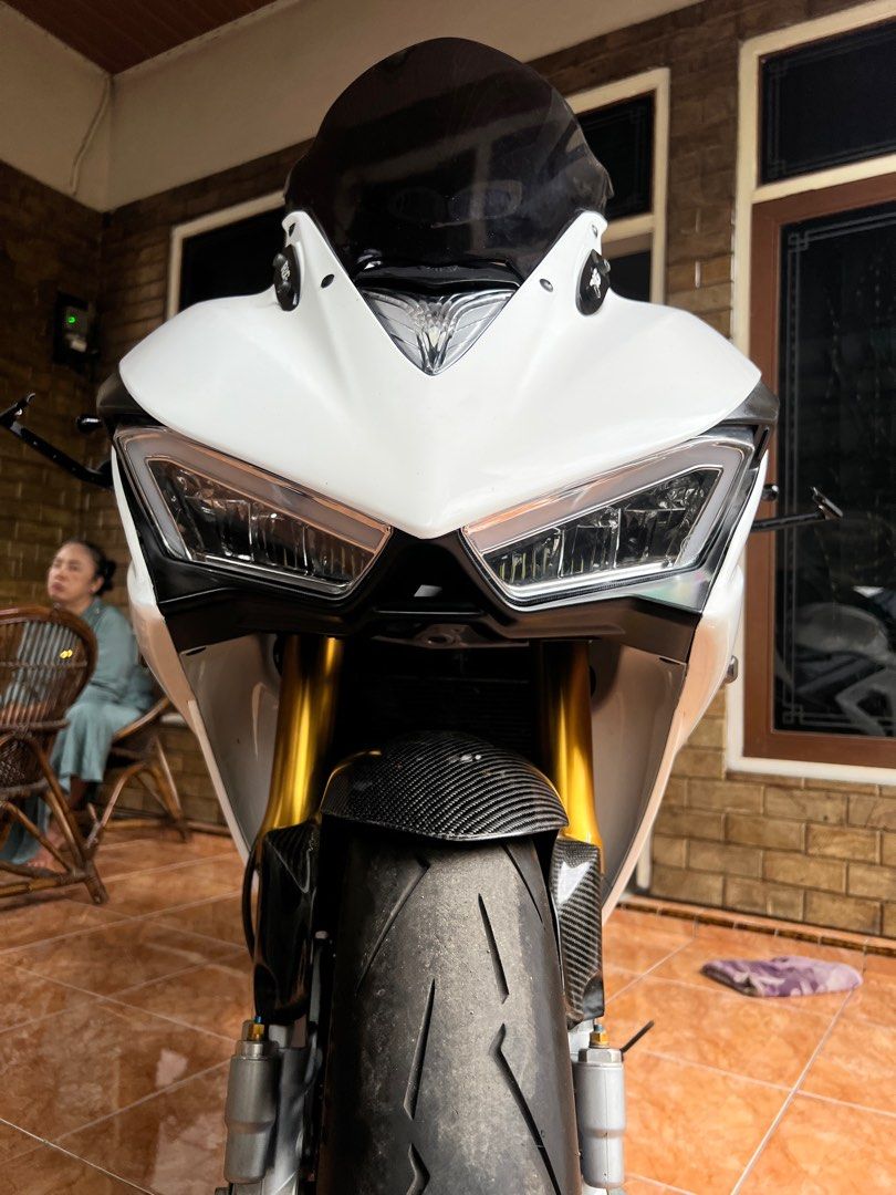 Yamaha R25 Full Modifikasi, Motor di Carousell