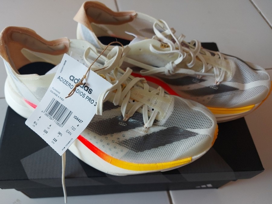 Adidas Adizero Adios Pro 3 IG6427, Fesyen Pria, Sepatu , Sneakers di ...
