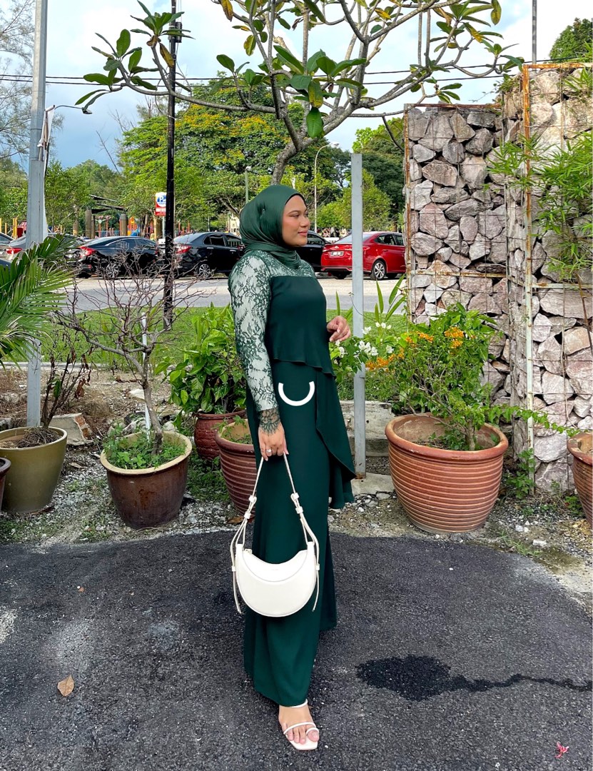 Atelier Mia Sandra - Thea in Green, Women's Fashion, Dresses & Sets, Dresses on Carousell