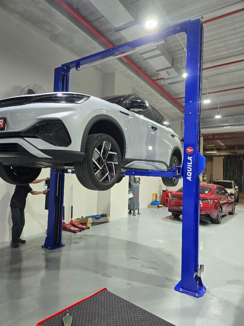 Car accident, service,panel beating and motorcycle accident,repair, Car ...