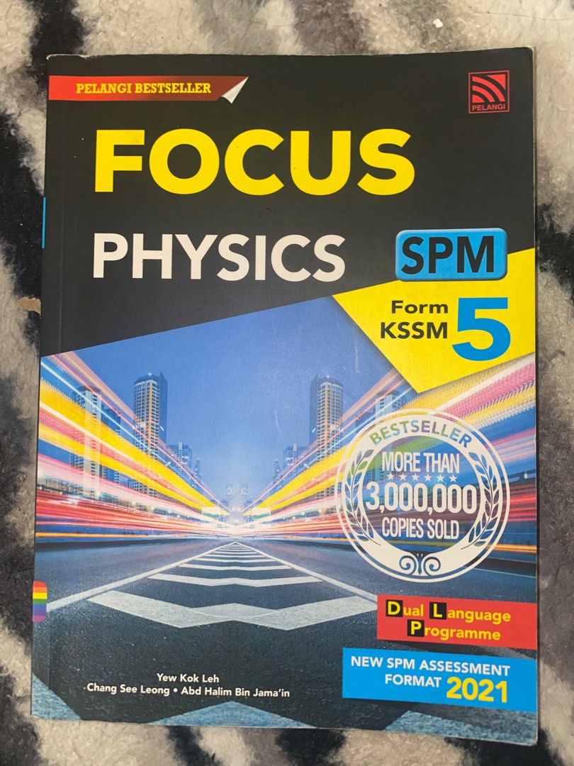 FOCUS PHYSICS SPM FORM 5, Hobbies & Toys, Books & Magazines, Textbooks ...