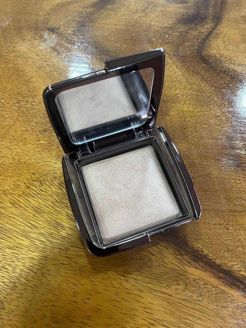 Hourglass Ambient Lighting Powder - Dim Light, Beauty & Personal Care ...