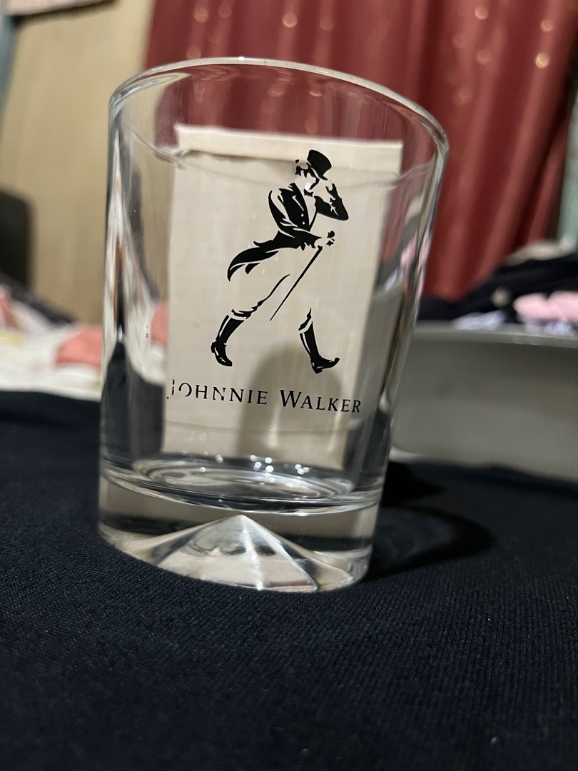 Johnnie walker 1pc diamond pattern scotch glass, Furniture & Home ...