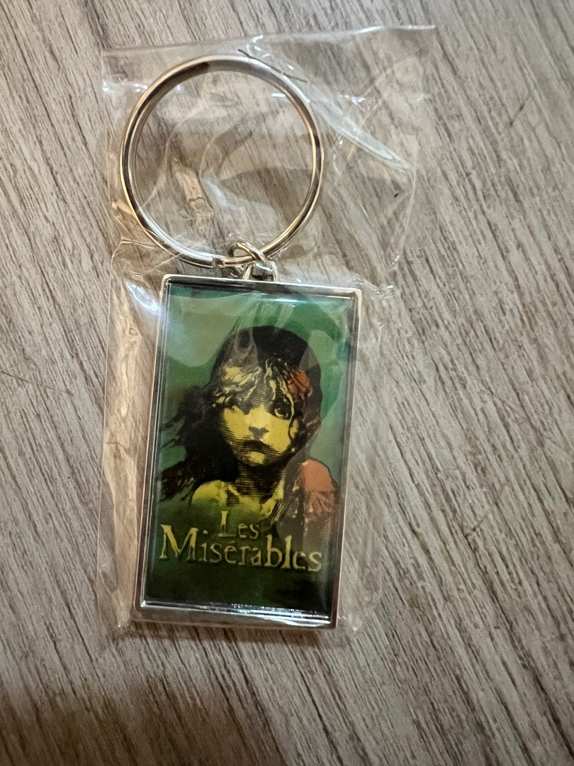 Led Miserables musical keyring, Hobbies & Toys, Memorabilia ...